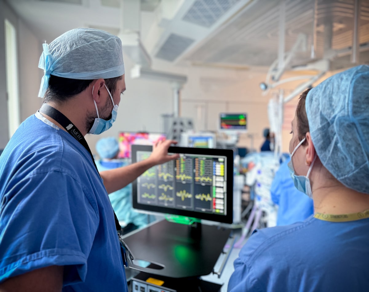 Thyroid Surgery – Axiom Devices